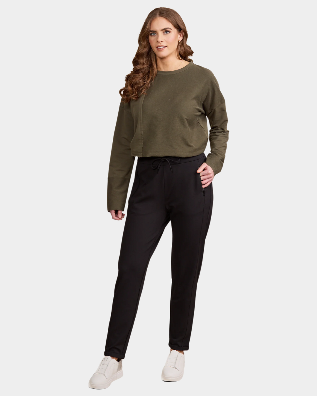 Vassalli Relaxed Leg Ankle Grazier Pant – Compleat | Lee James